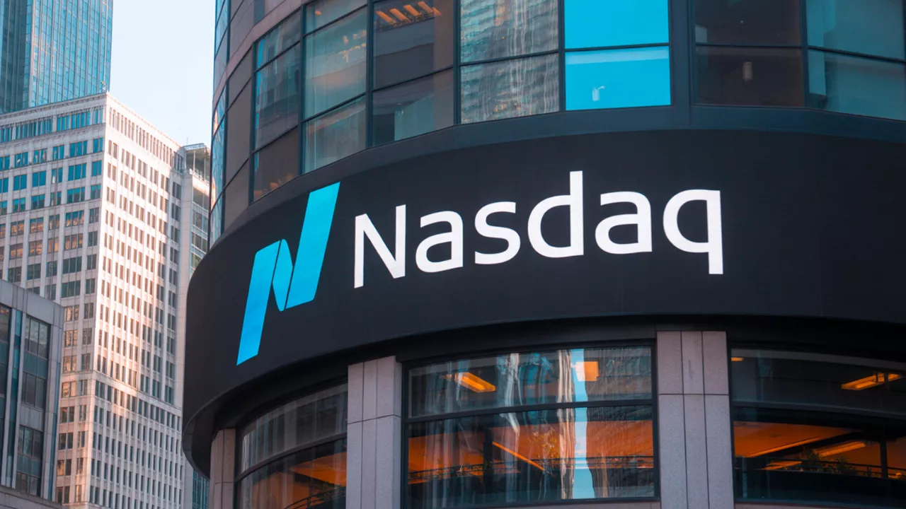 Nasdaq Off Campus Drive 2025 - Multiple Roles